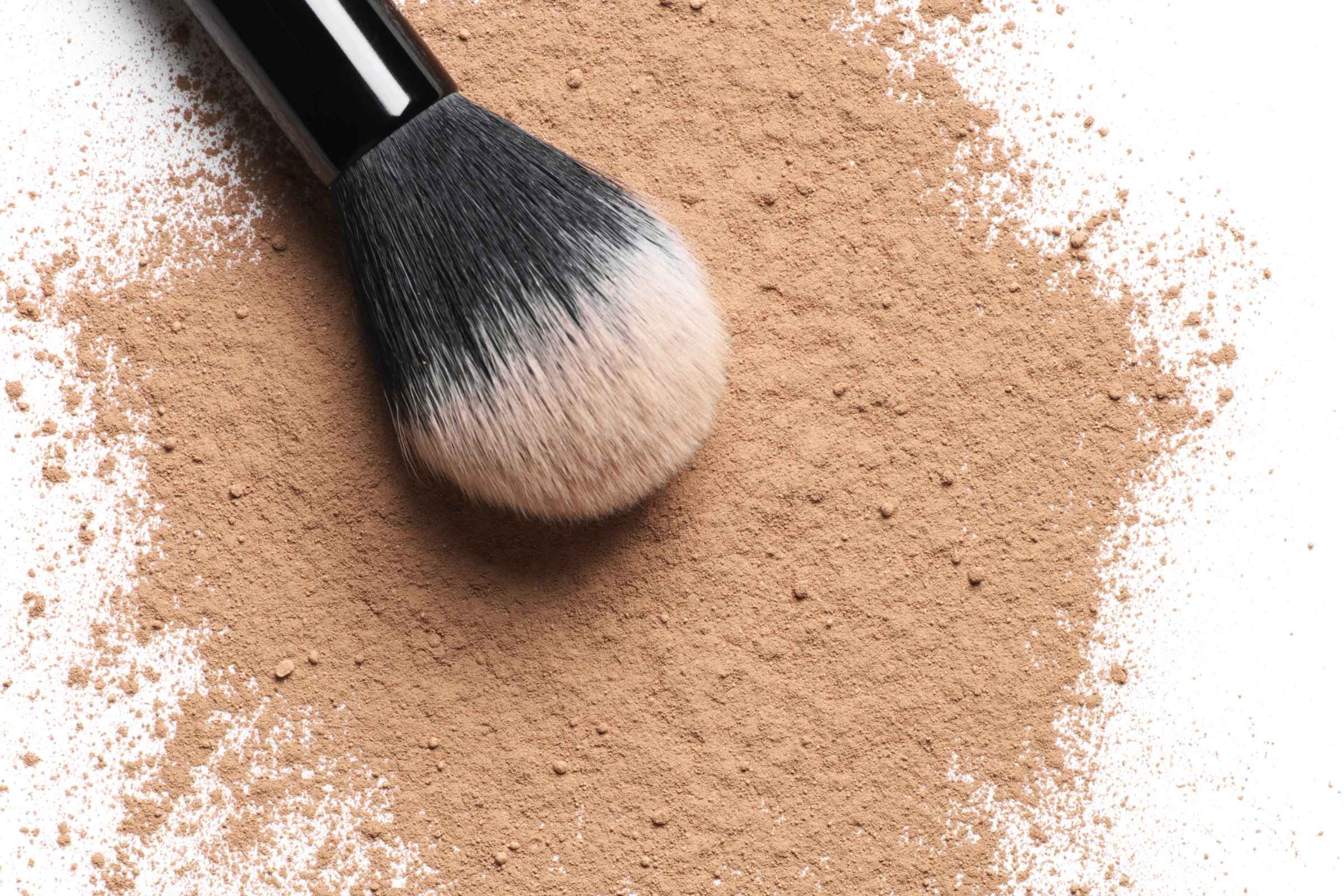 Setting Powder vs. Finishing Powder: Which One Should You Use ...